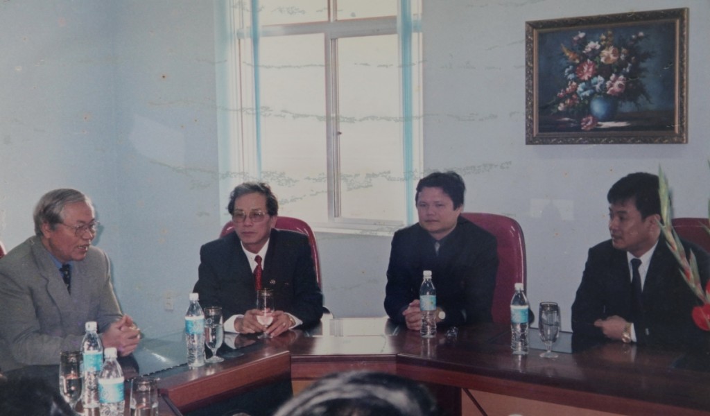 Welcome Mr.Hoàng Văn Nghiên to Tu Phuong Tarpaulin- Chairman of Hanoi People’s Committee – Tu ...